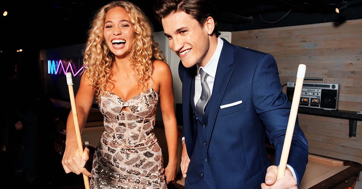 13 Fun Promposal Ideas That 'Prom'ise a Good Time