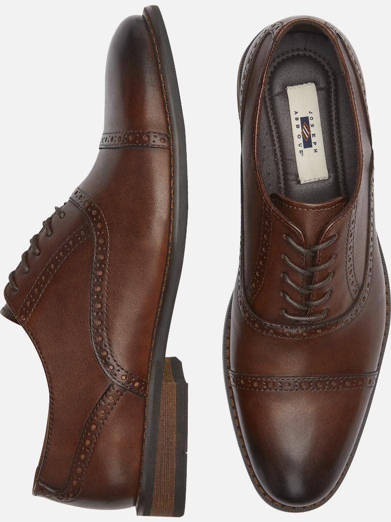 3 Men's Proposal Outfit Ideas That Don't Give Away the Surprise